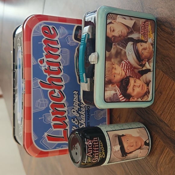 Vandor | Dining | Vintage Andy Griffith Show Ceramic Salt And Pepper ...